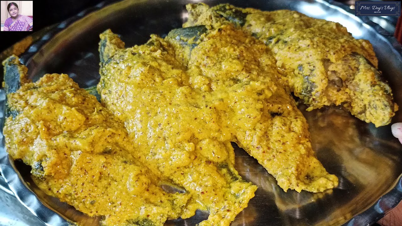 Koi Bhapa Recipe | কৈ ভাপা | Steamed Koi Fish | SOMA DEY - YouTube