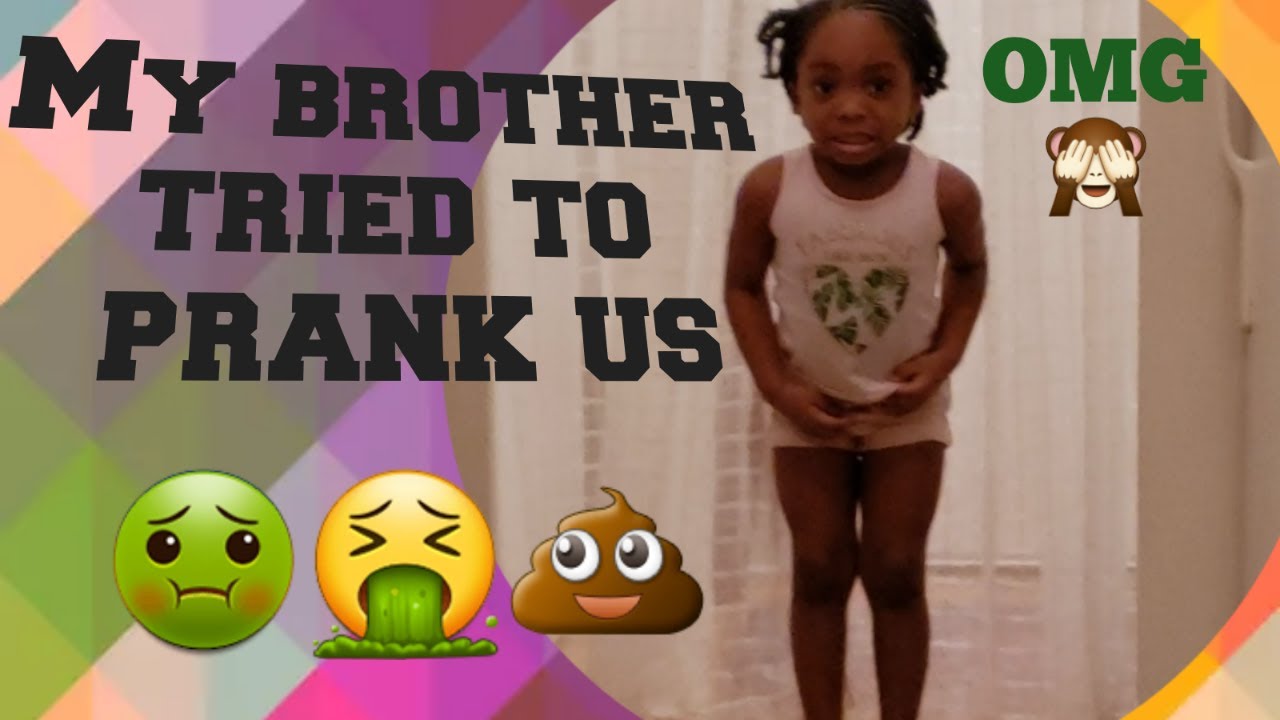 My brother pooped his pants prank💩🤮 - YouTube