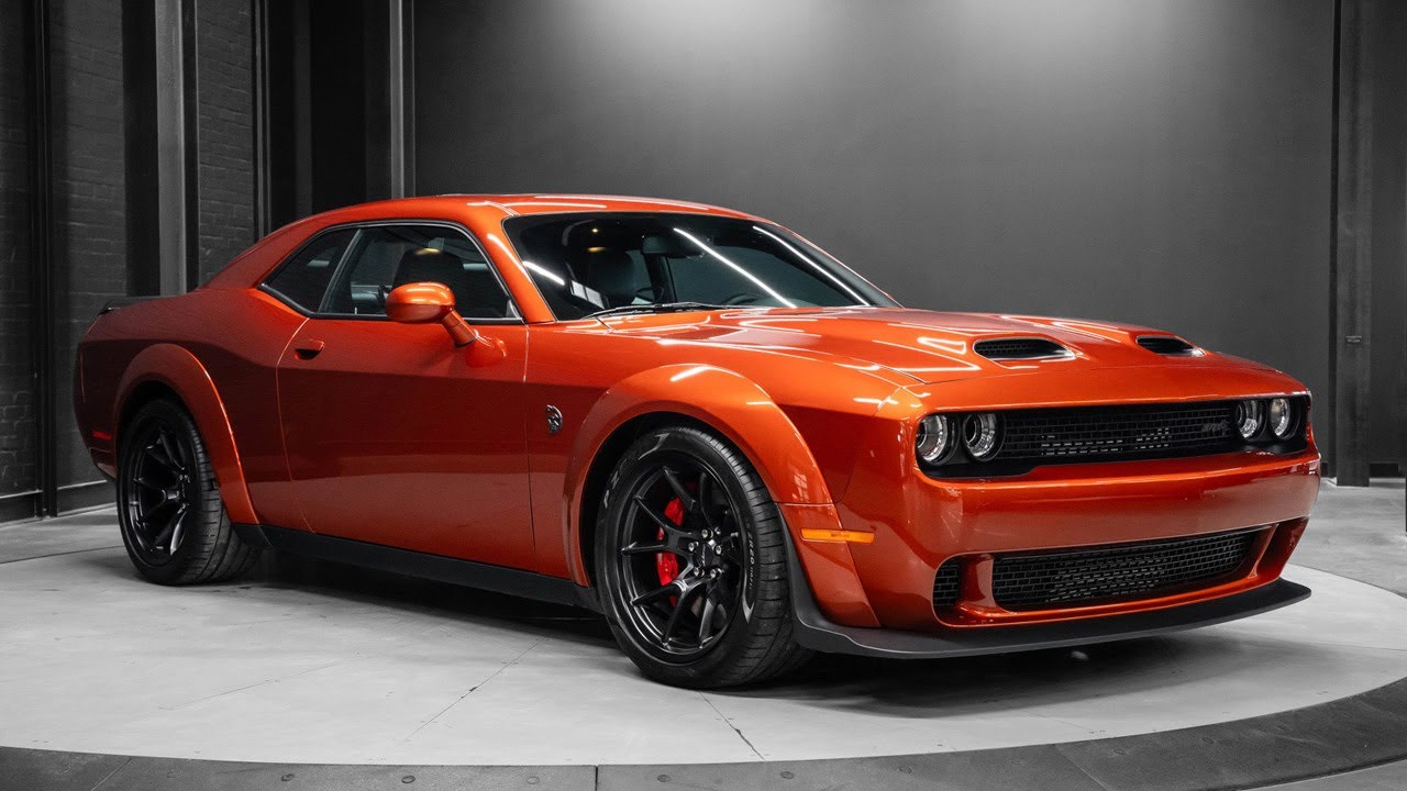 SMC0902 2023 Dodge Challenger SRT Hellcat Redeye Widebody - YouTube