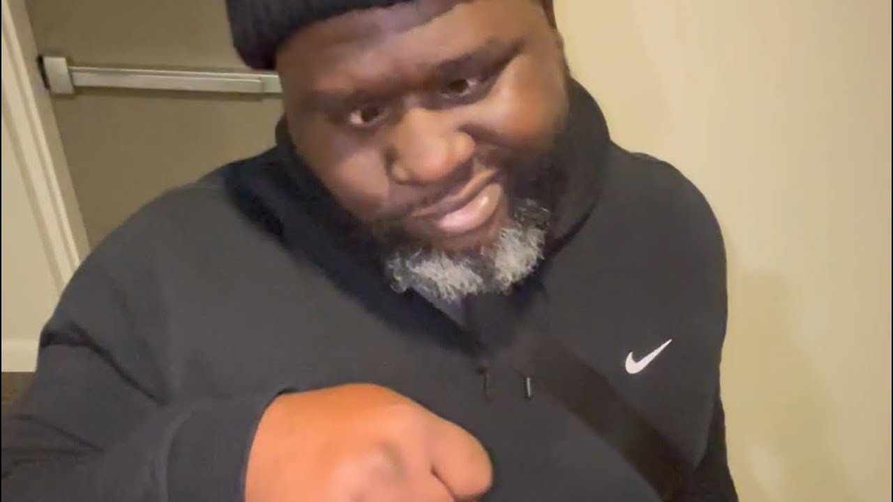 When you and ya homie see a beautiful women! - YouTube