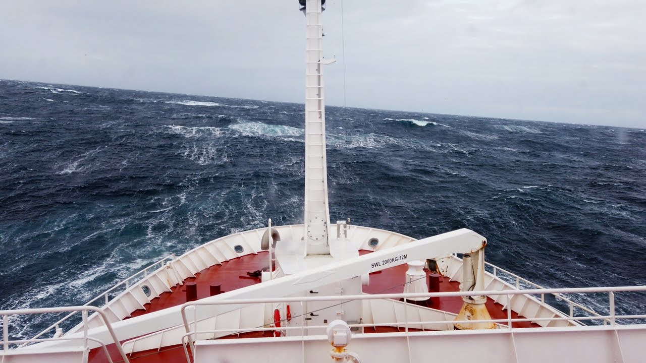 Sailing through Big Waves in the Arctic Ocean - YouTube