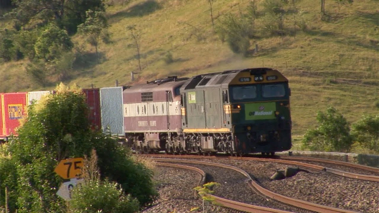 Australian streamliner diesel locomotive GM36 - QRN operations - NSW ...