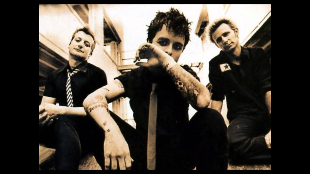 green day wake me up when september ends video oficial - YouTube