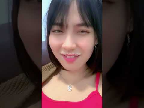 Live Putri Liu Santai di Malam Hari