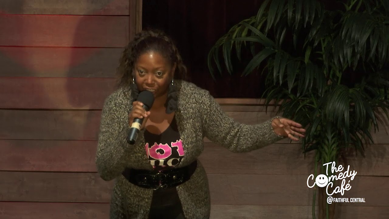 DEL HARRISON AT COMEDY CAFE - YouTube