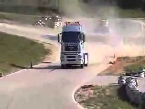 Ben bu adamı ayakta alkışlarım [HD]