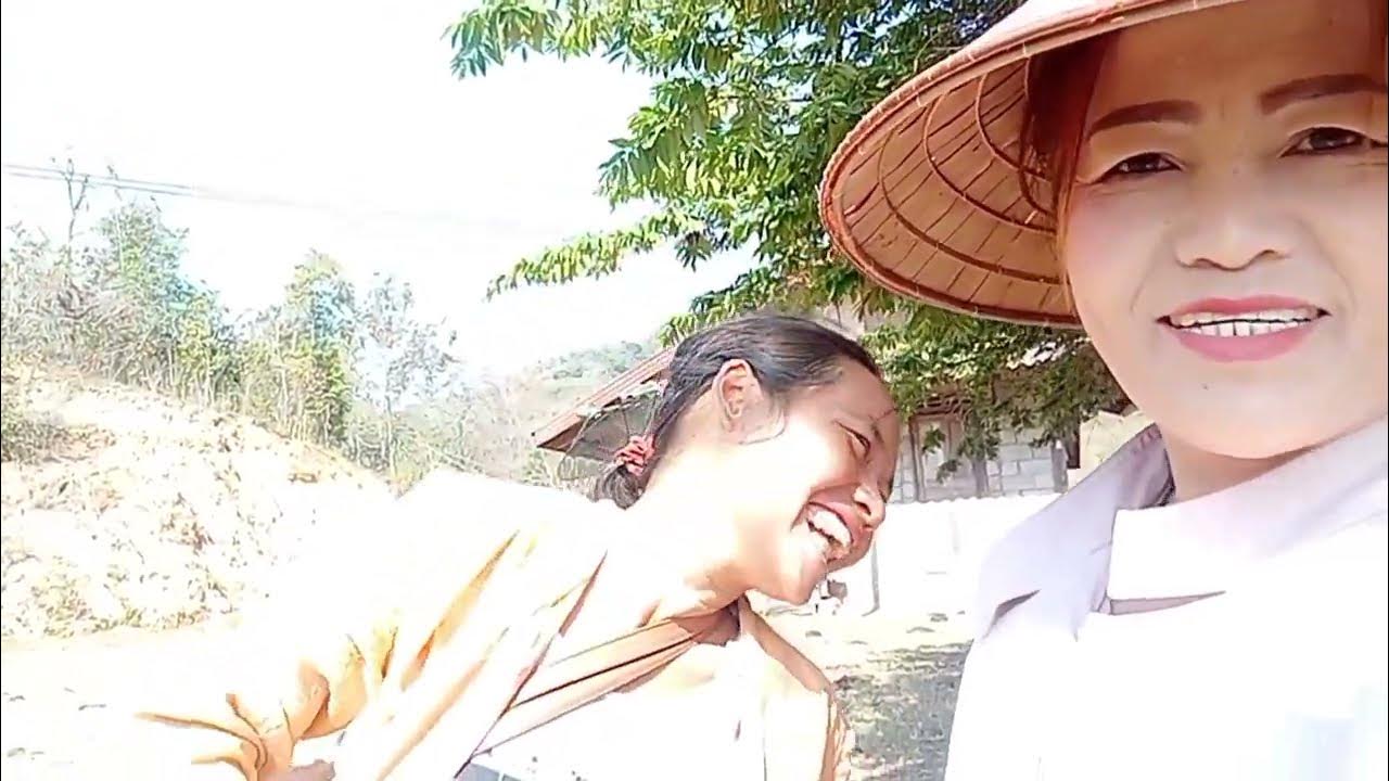 .hnub no maij tuaj mus de loj bag - YouTube