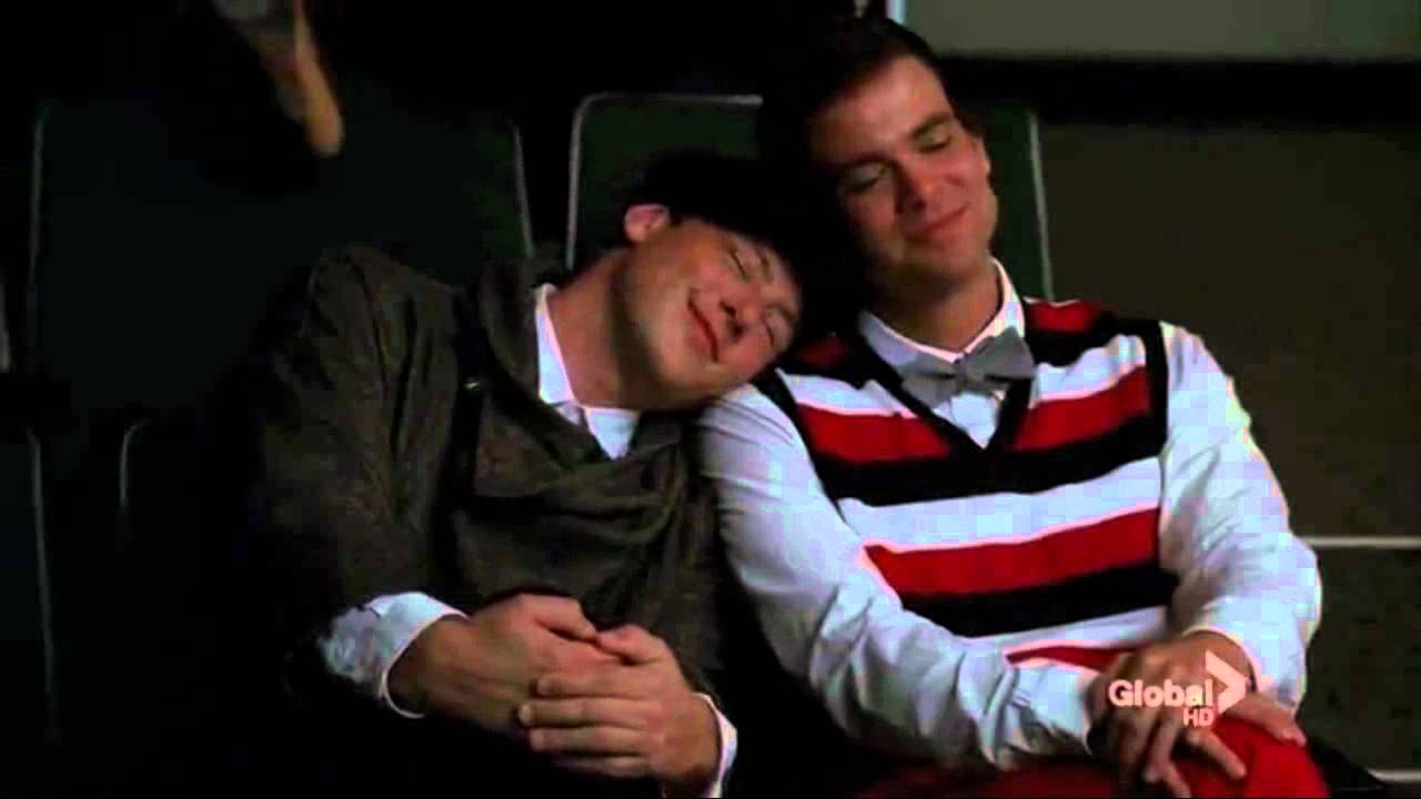 Glee: "Props" episode pics - YouTube