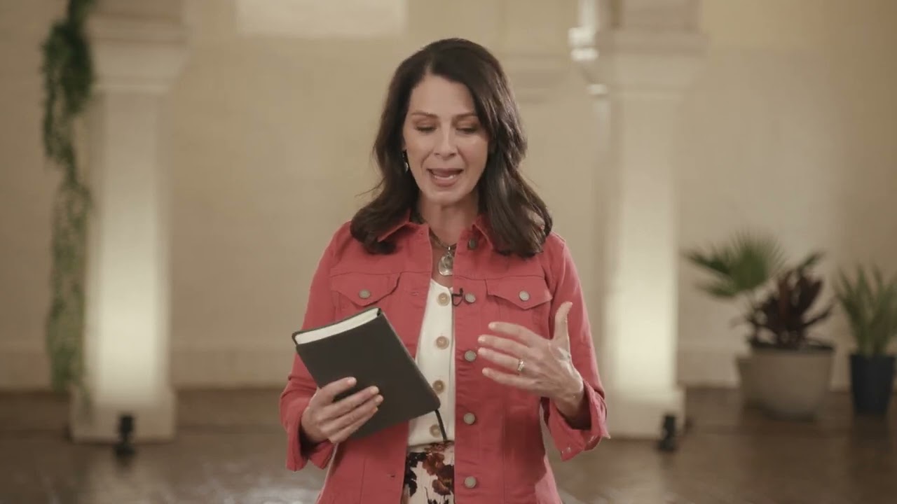 How Courtney Doctor Studies God's Word - YouTube