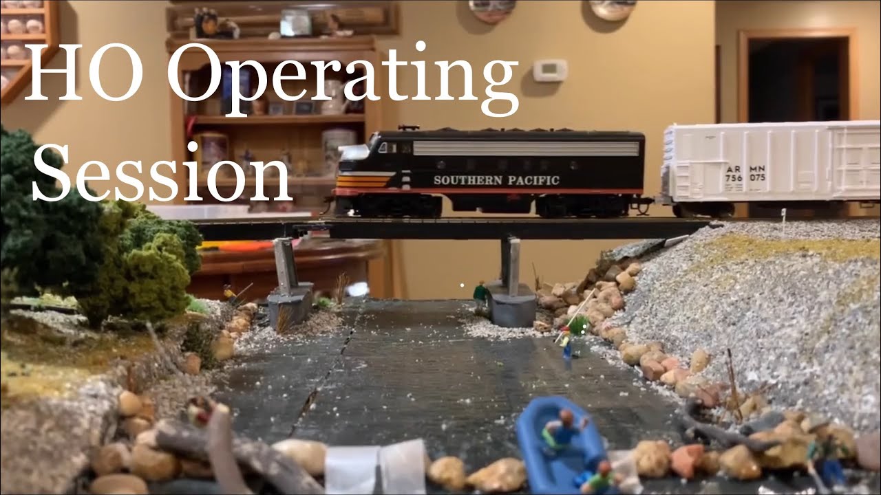 HO Scale Operation Session (with Real Sounds) - YouTube