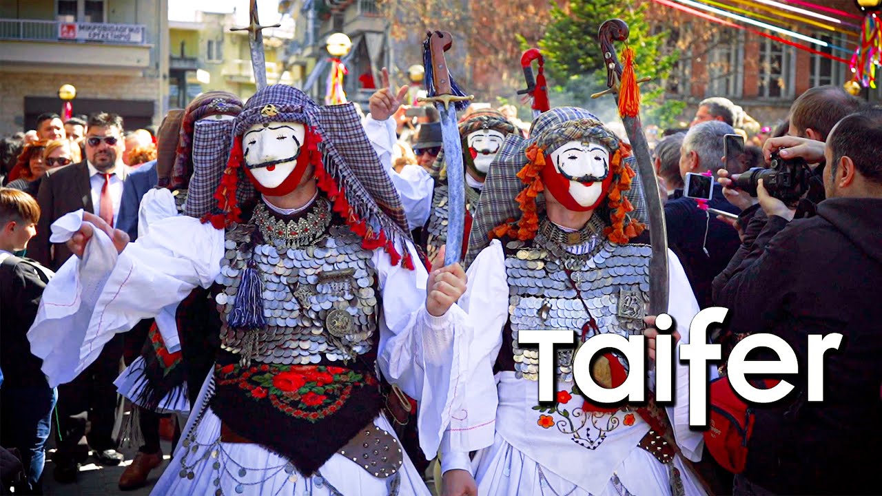 To Έθιμο Γενίτσαροι και Μπούλες της Νάουσας | Ancient tradition still ...