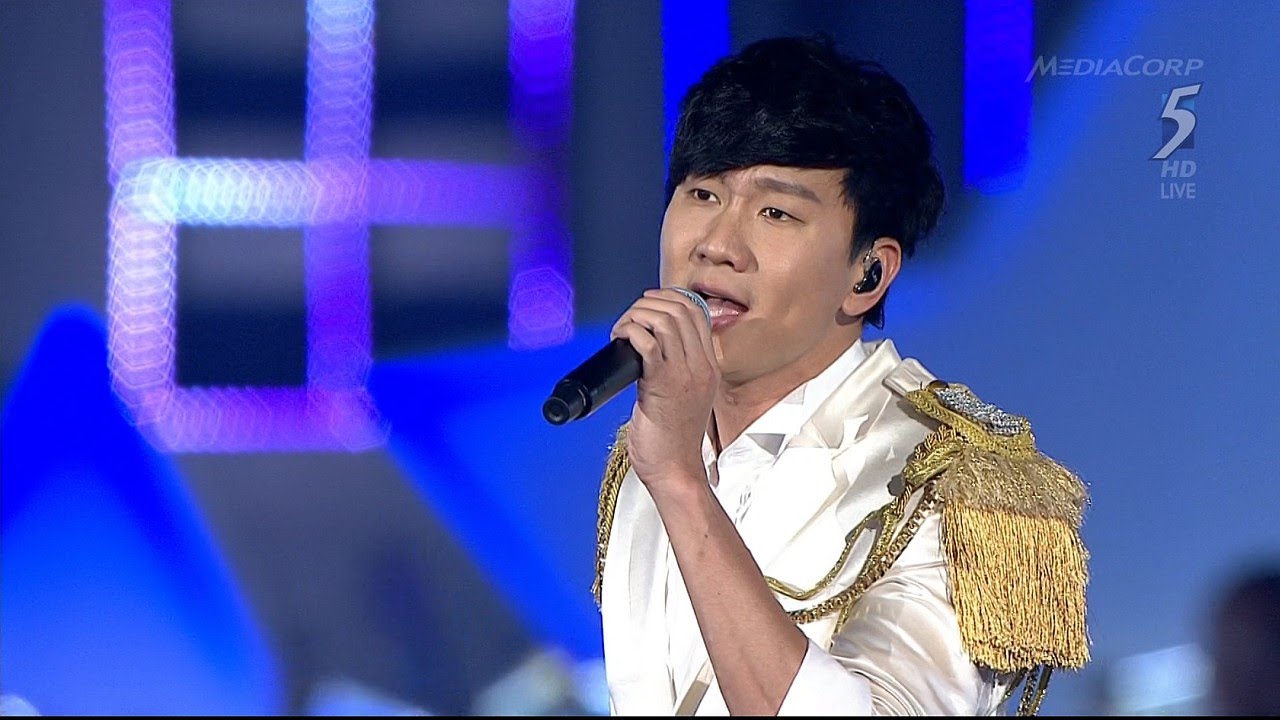 JJ Lin 林俊杰 : Our Singapore in NDP2015 [HD] - YouTube