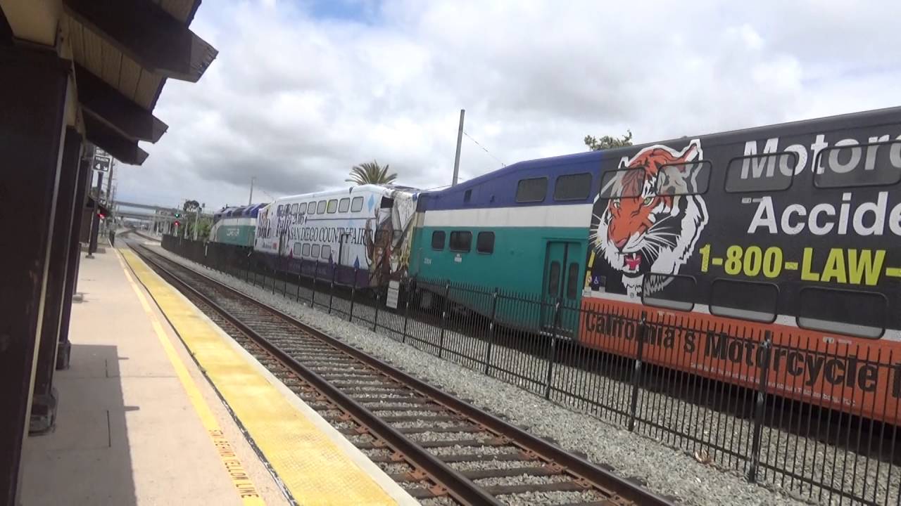 Coaster Train 685 F40ph 2104 To Oceanside - YouTube