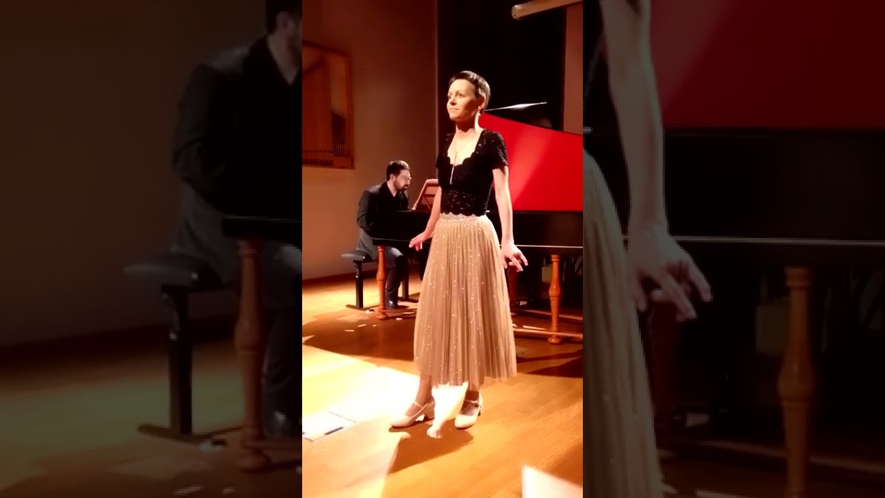 G. F. Handel: Partenope (HWV 27) - "Voglio amare" (Partenope) - YouTube