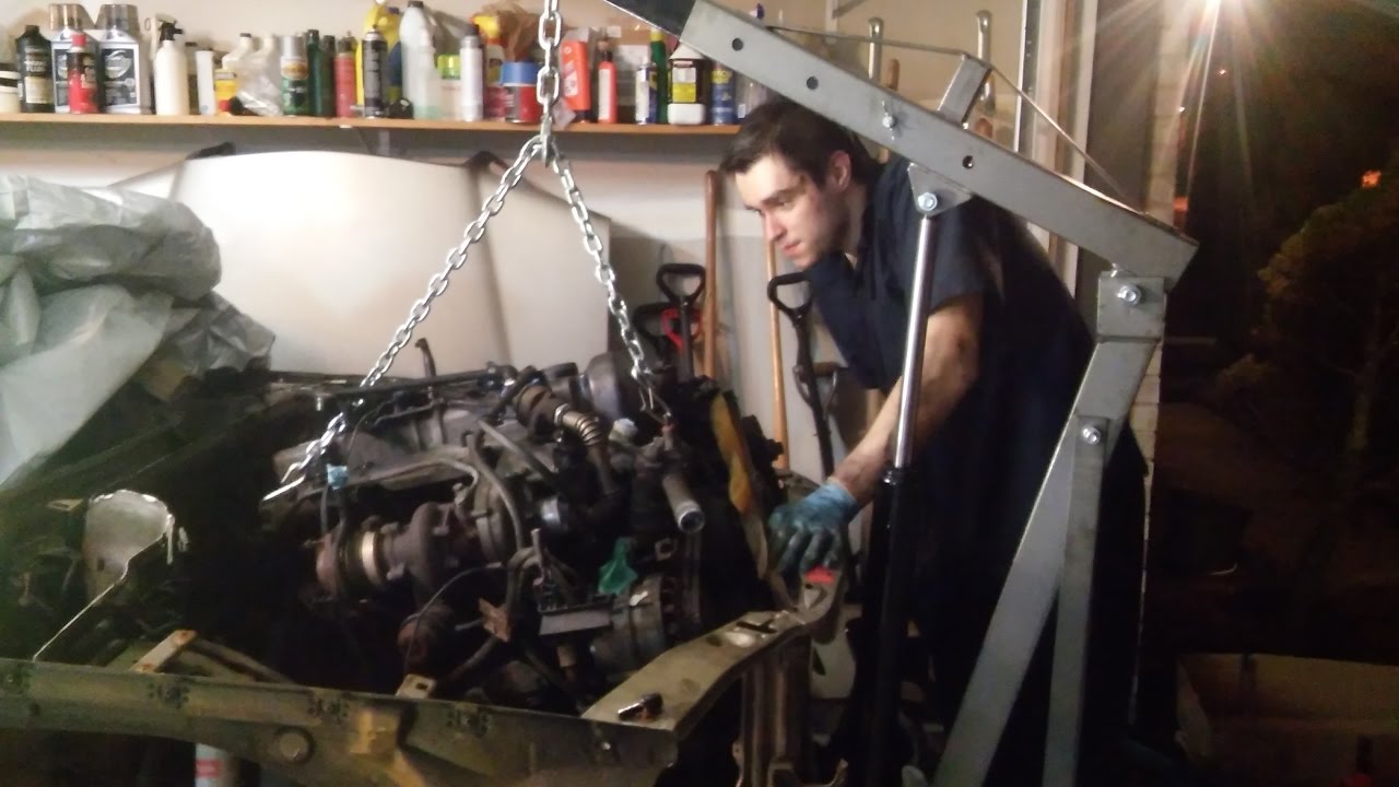 OM617 engine removal out of a Mercedes W126 - YouTube