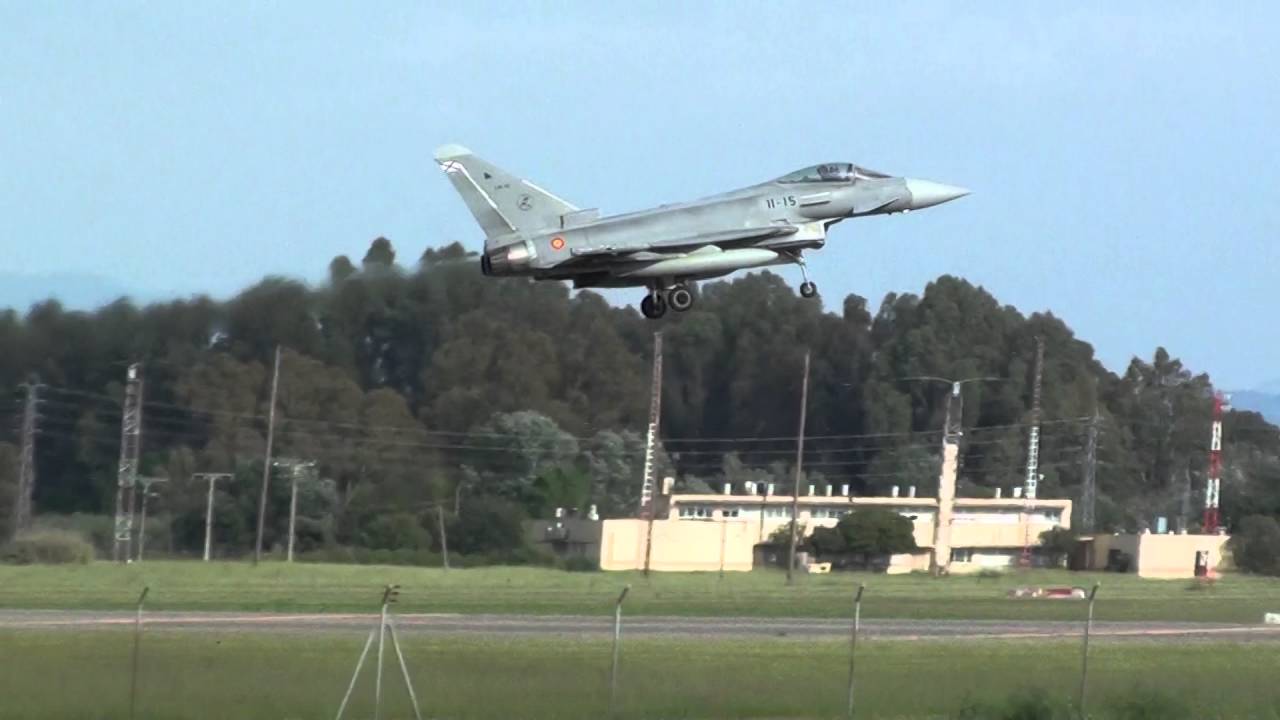 Spain Air Force Eurofighter EF 2000 Typhoon S (11-159 Landing Moron Air ...