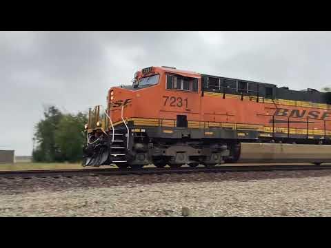 10-5-2023 BNSF 7321 Leads A Scrap Train With An Amazing K5HL With Joeee - YouTube