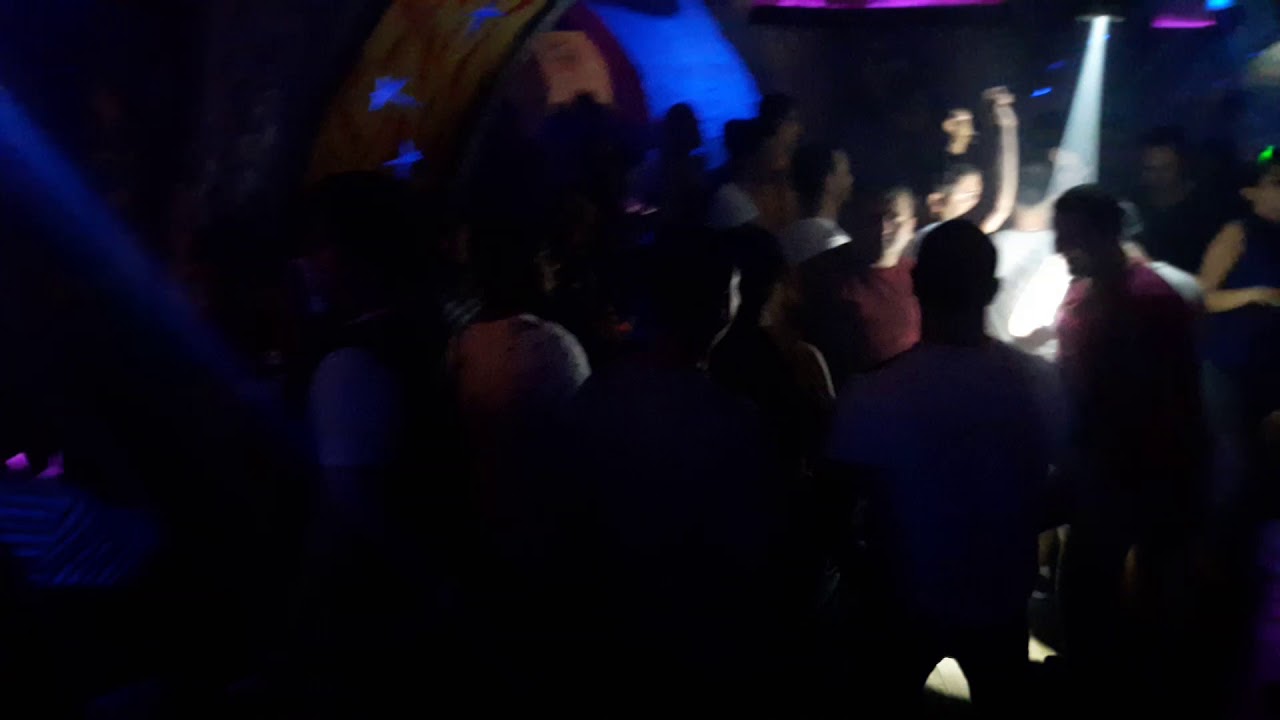 Status club baku - YouTube