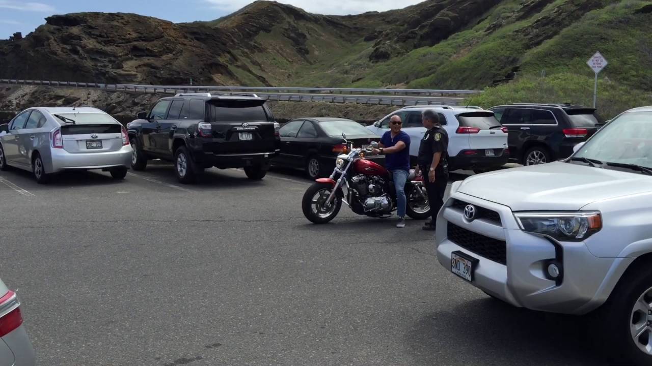 Hawaii Harley Davidson HAWAII ワイキキ - YouTube