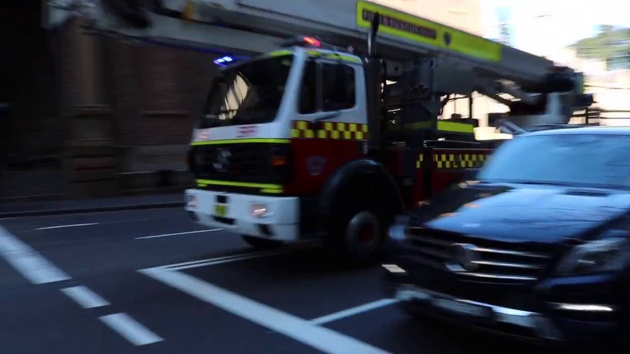 FRNSW - LP1 (SEV) responding - YouTube