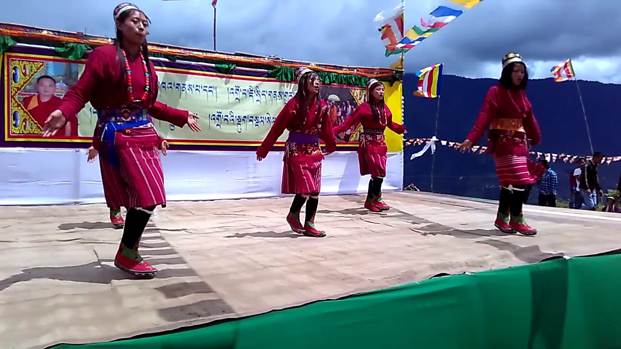 Monpa song traditional dance by beautiful Monpa girls.shar chola dirang ...