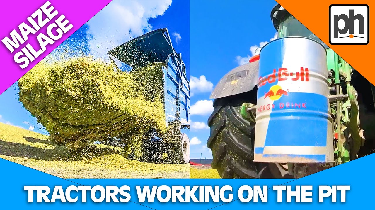 TWO JOHN DEERE TRACTORS WORKING ON THE PIT #MAIZESILAGE - YouTube