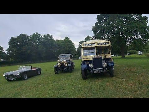 Classic Leyland, Rolls-Royce and classic cars are leaving the car show ...