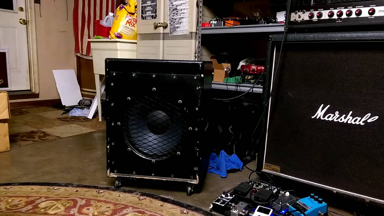 Heart of Texas TL606 Bass Cab with Black Widow - YouTube