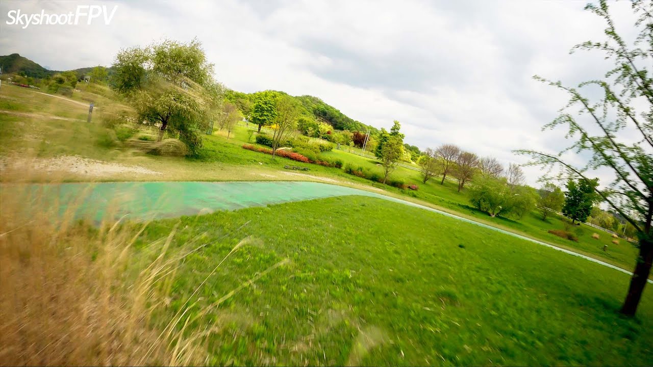 Flitesquare FSQ3 Cinewhoop Test😎 - FPV Cinematic @LeslieFPV - YouTube