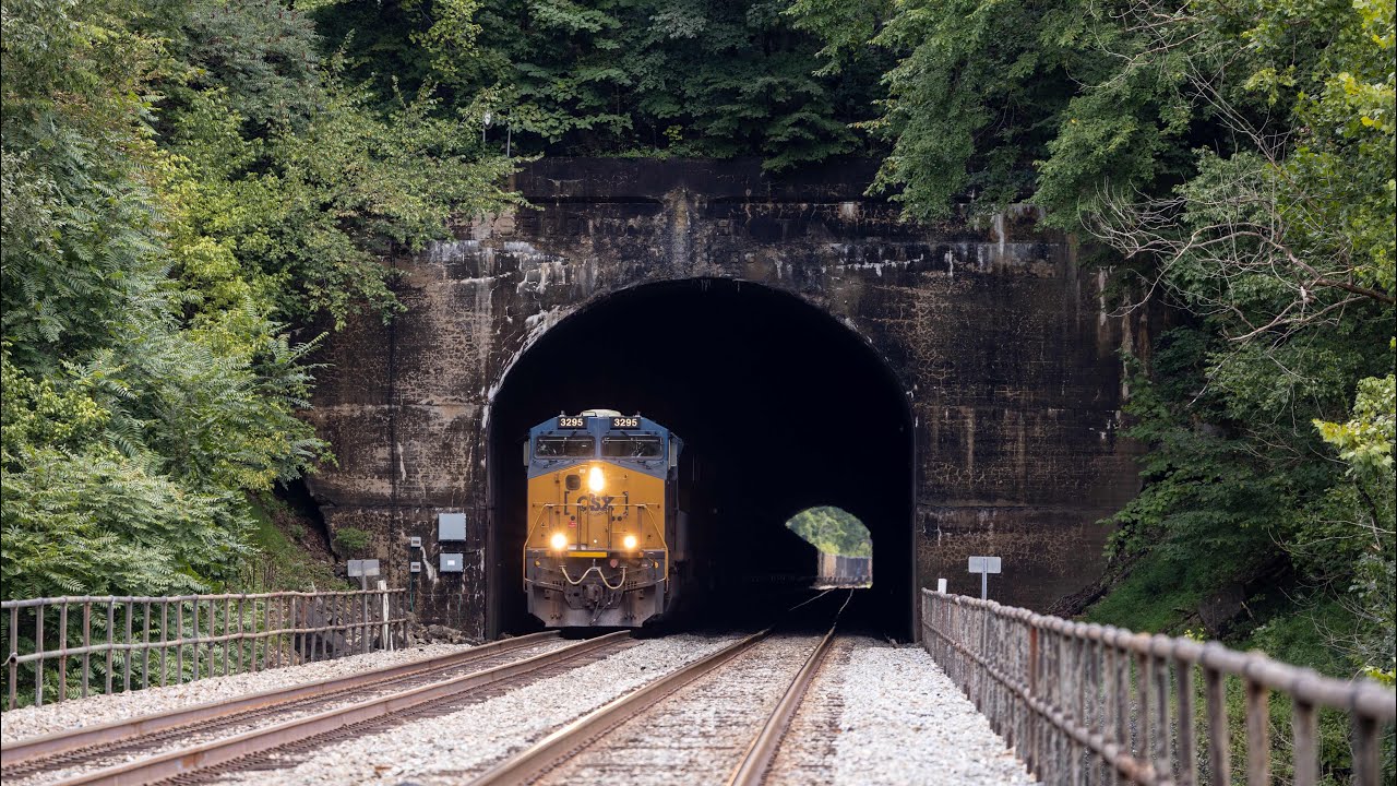 Second Creek Tunnel at Fort Spring, WV and more! 8/15/2022 - YouTube
