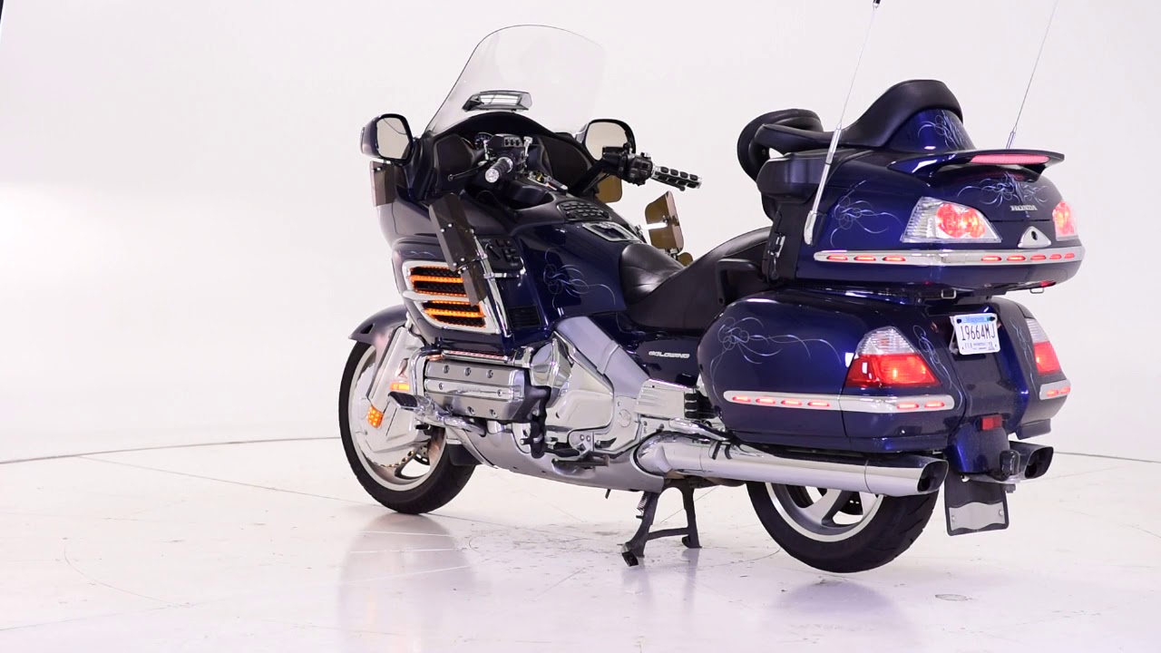 2007 HONDA GOLDWING BLUE USED - YouTube