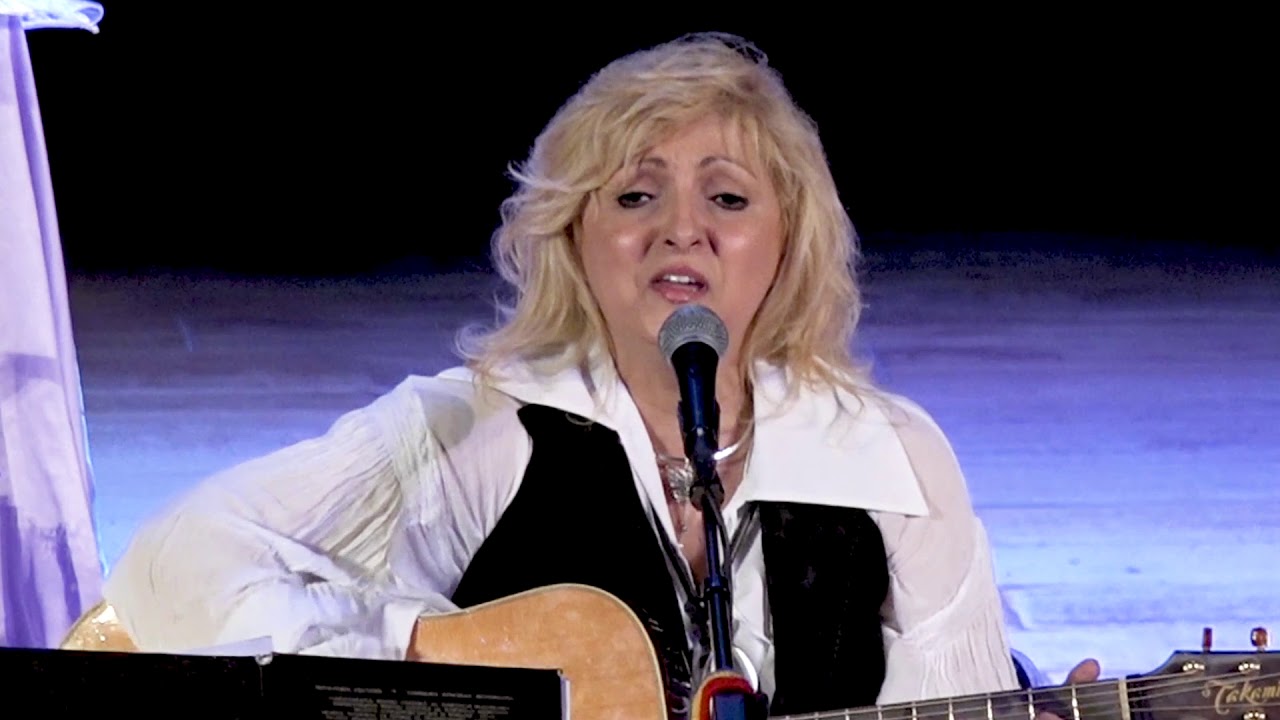 Maria Gheorghiu - Canta cucu-n Bucovina si Drum bun, drum bun, toba ...