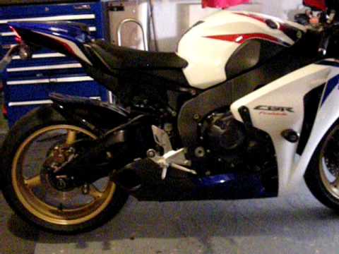 CBR1000RR Taylormade Exhaust - YouTube
