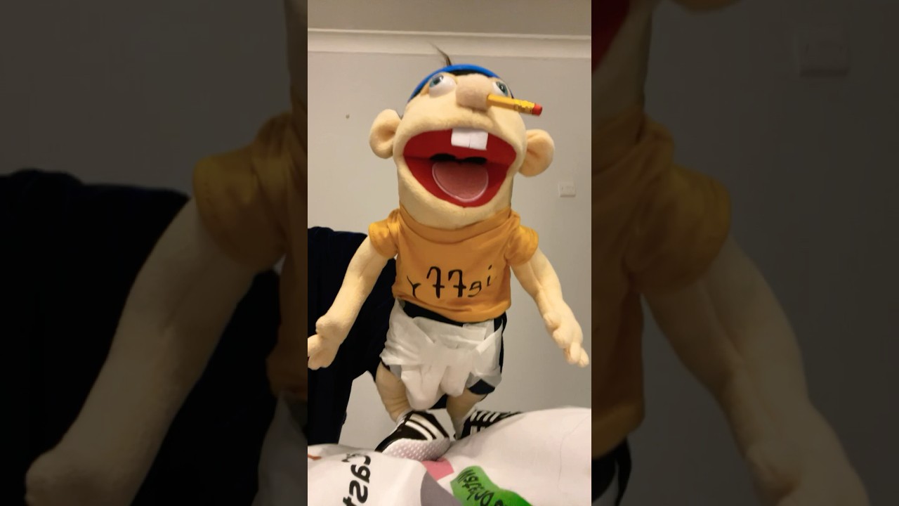 Jeffy does the hop hop - YouTube