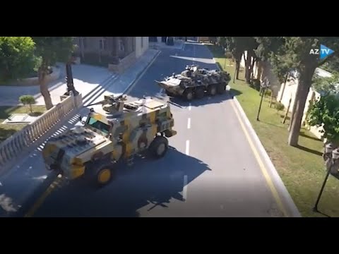 Hərbi maşınlar AzTV-nin həyətində
