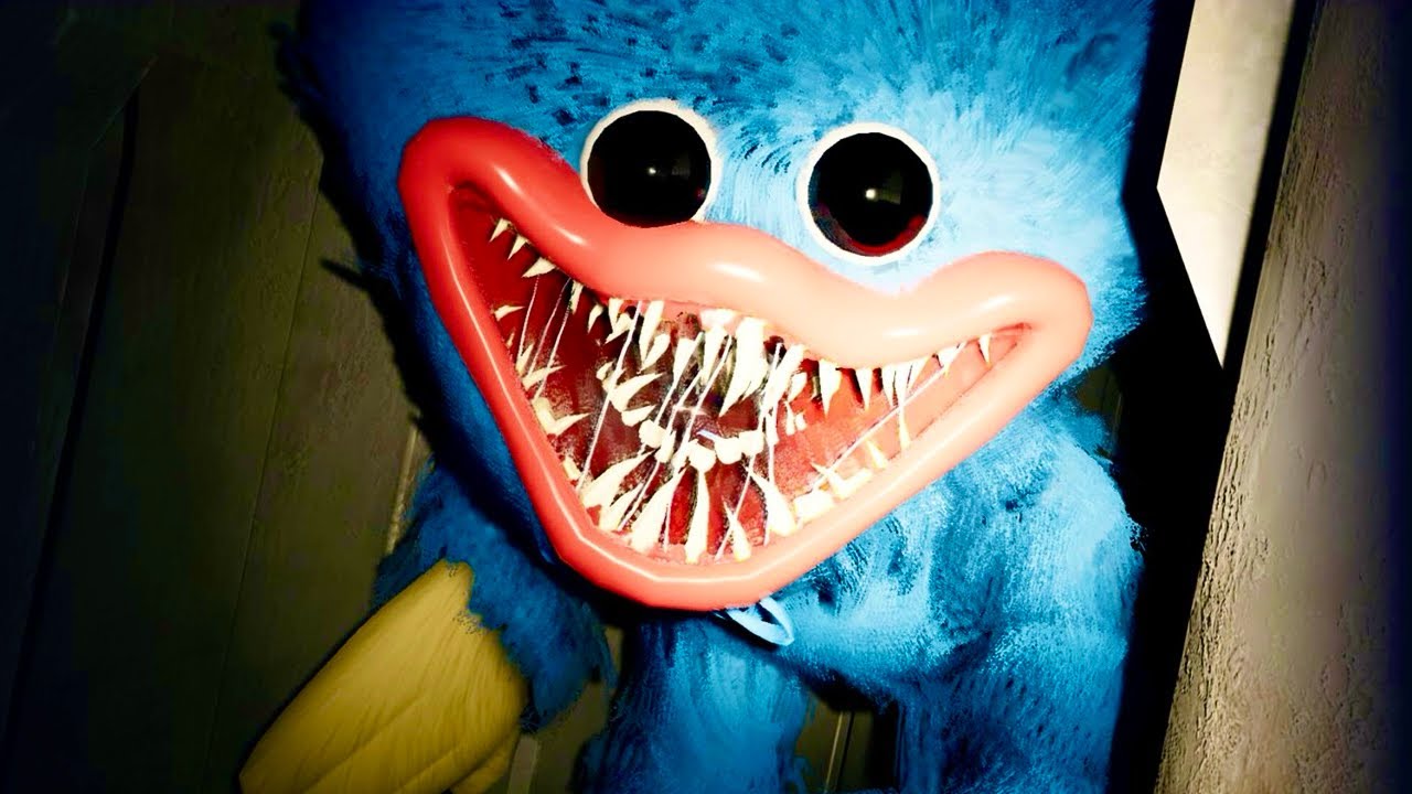 First Time Playing Poppy Playtime (Almost Had a Heart Attack) - YouTube