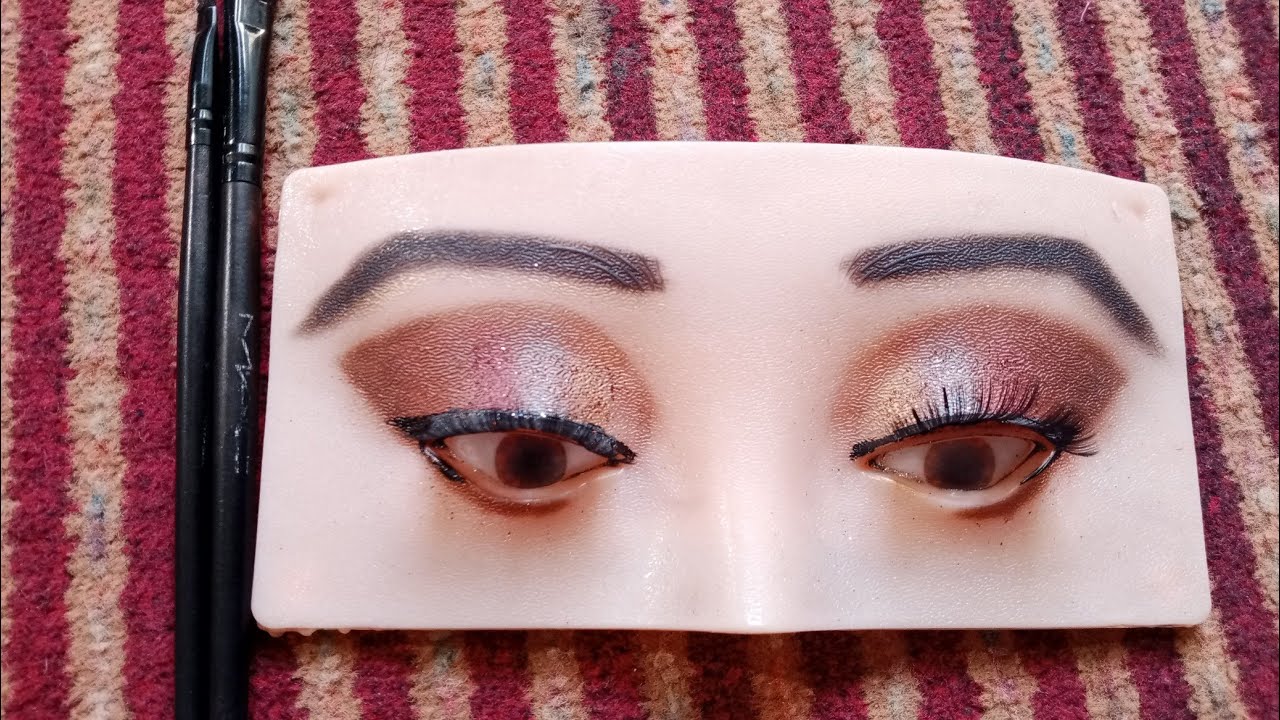 most viral makeup hack on dummy || eyes makeup on dummy||velentines day ...