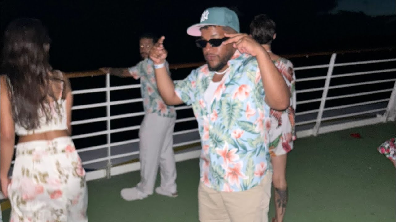 Ojos Café - Kev B (Official Visualizer) with Lyrics - YouTube