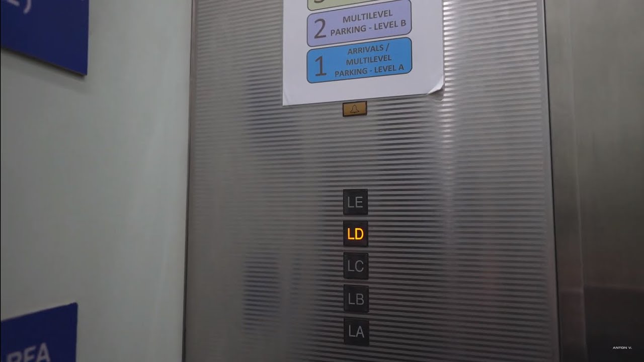 Philippines, Manila International Airport (MNL) Terminal 3, 1X elevator ...