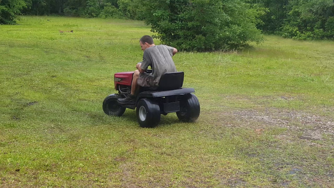 Shredding on the lowered drift mower - YouTube