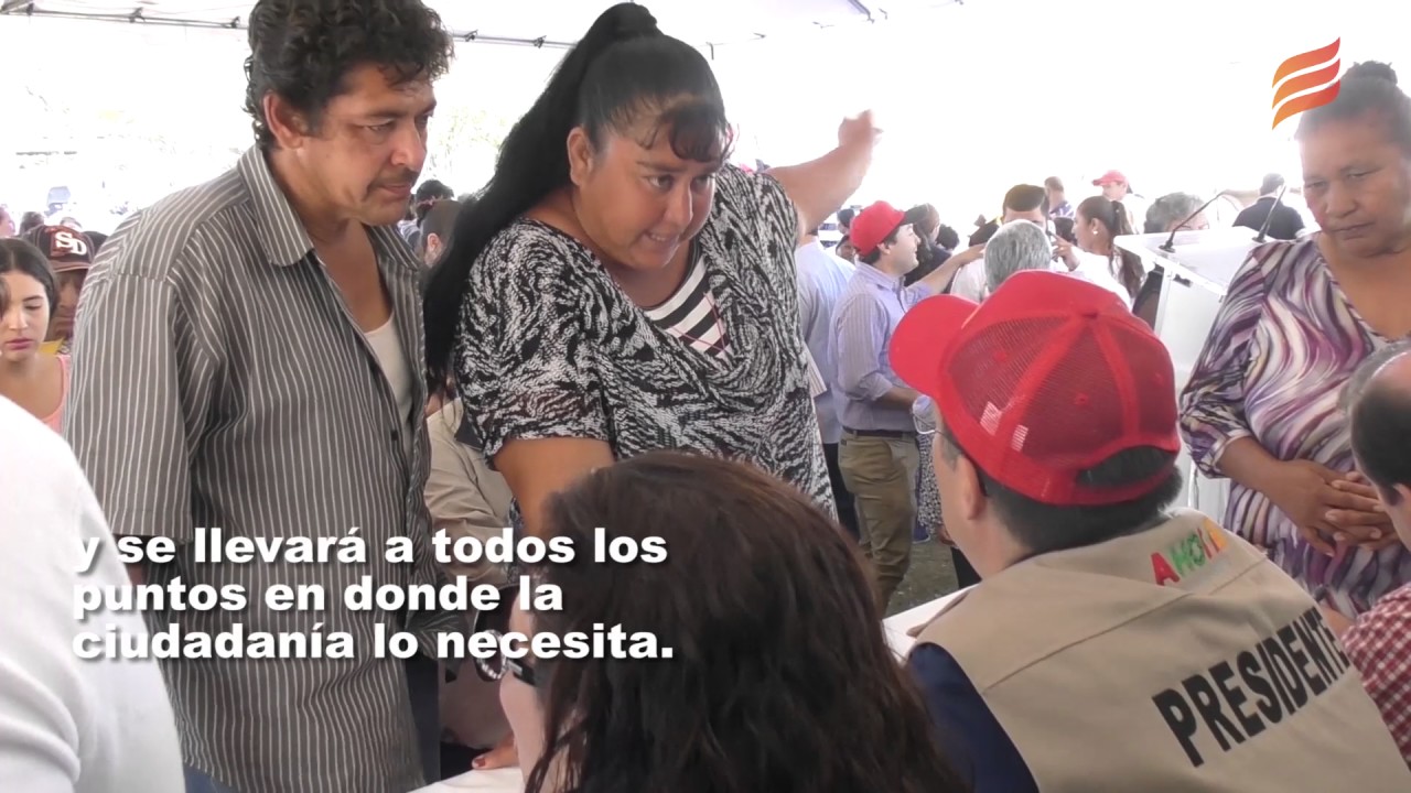 Inicia programa Mano con Mano - YouTube