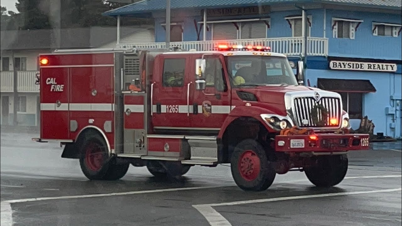 Cal Fire HUU Engine 1265 Responding - YouTube
