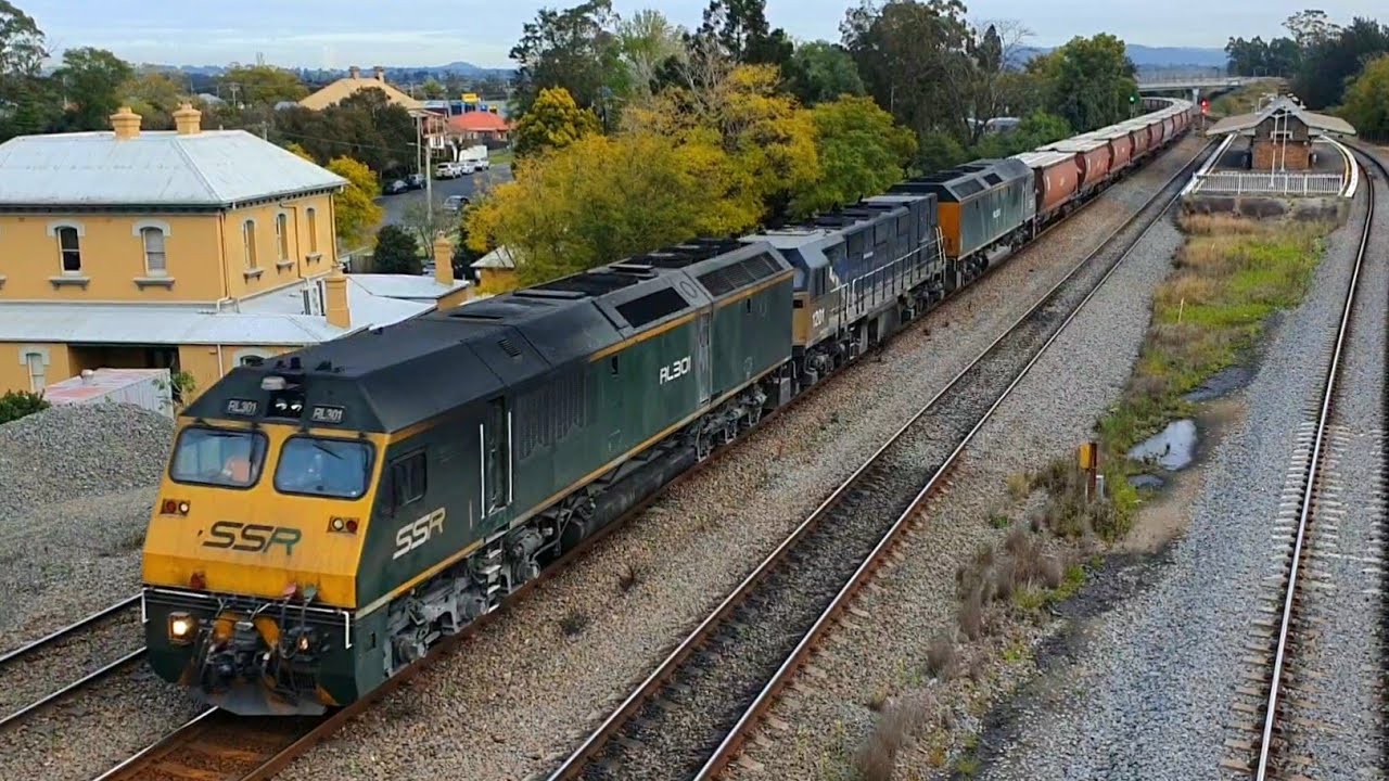 Diesel Locomotives, Freight, Grain, Coal. Australia - YouTube