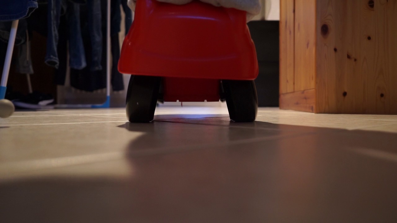 toy car over weight limit - YouTube
