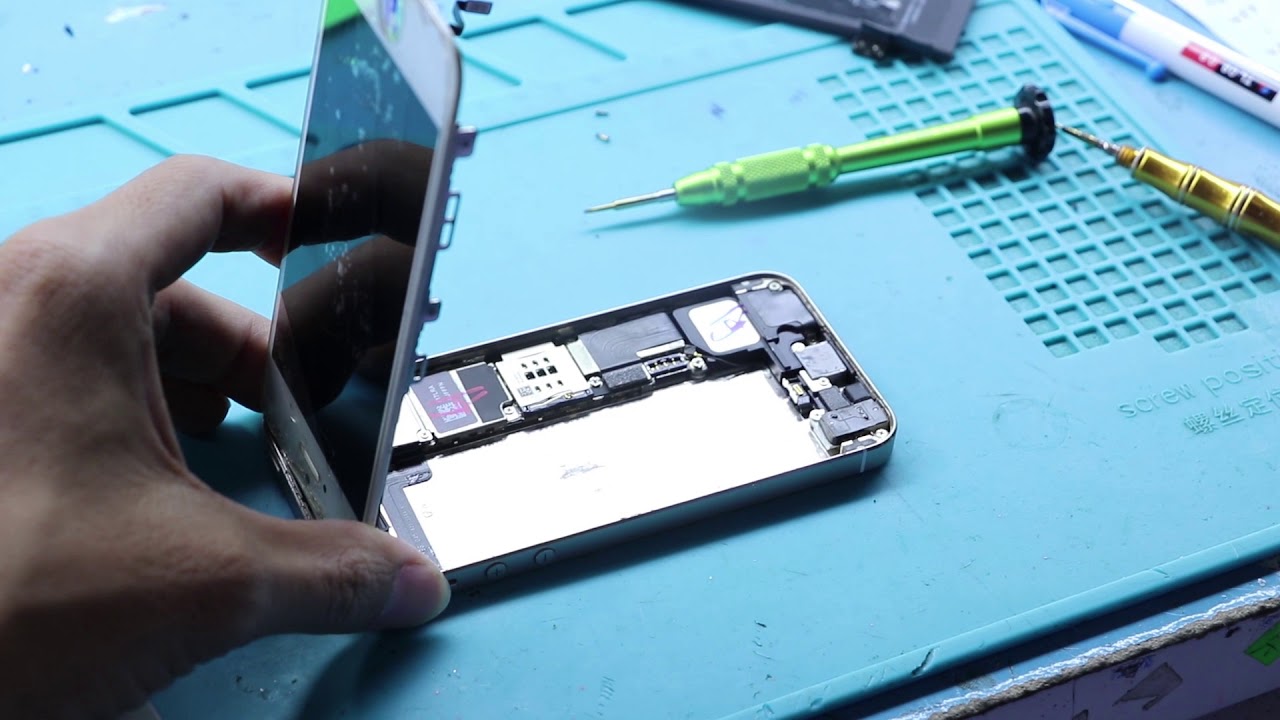 Thay pin iPhone 5S, 5 SE - Pin Pisen tại Viettopcare - YouTube