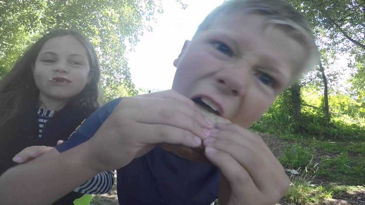 Beach Day kids - YouTube