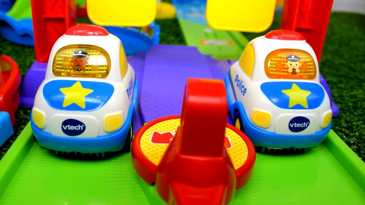 Police Chase with Toy Smart Wheels Cars - Smart Wheel City - YouTube