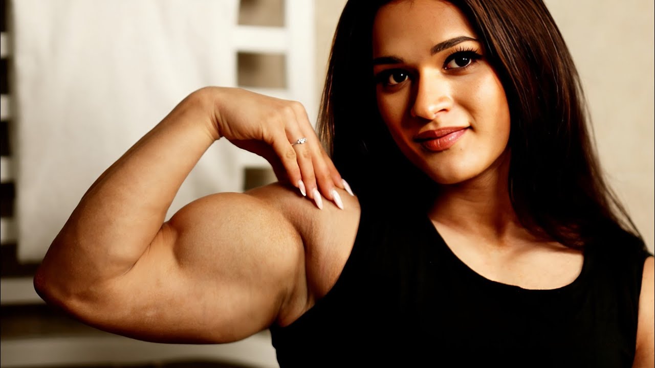 Danielle Werts and Kristina Zafirova Fbb Pro woman bodybuilder's - YouTube