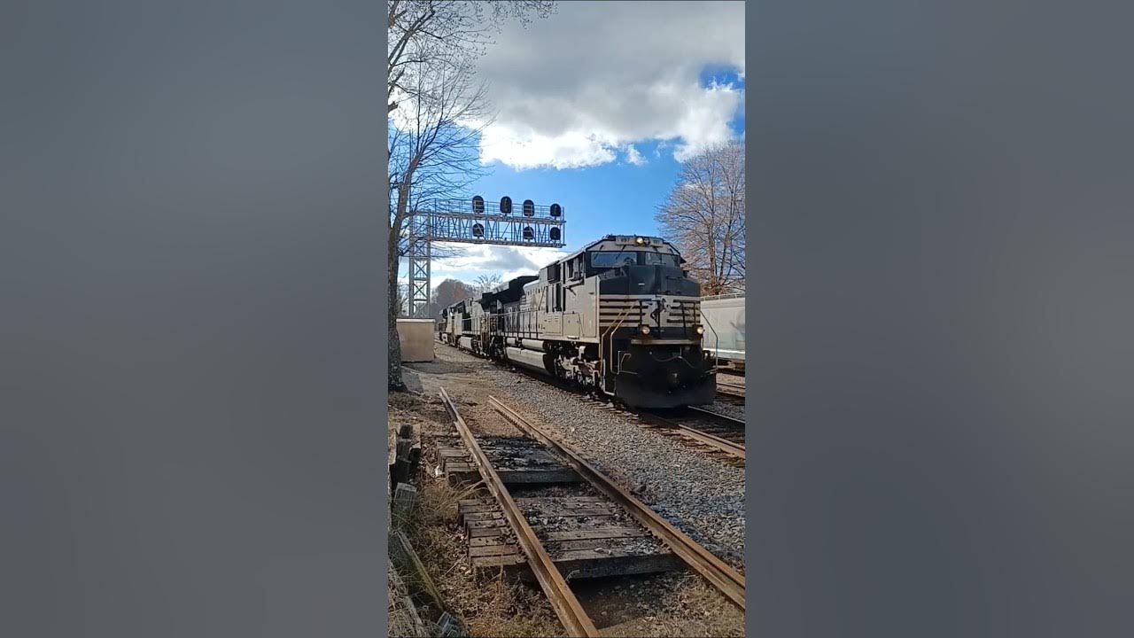 Power TRIO "terminating Grain Train" Huge HORN Burst "Rollin by" Norfolk Southern #1197-#50g ...