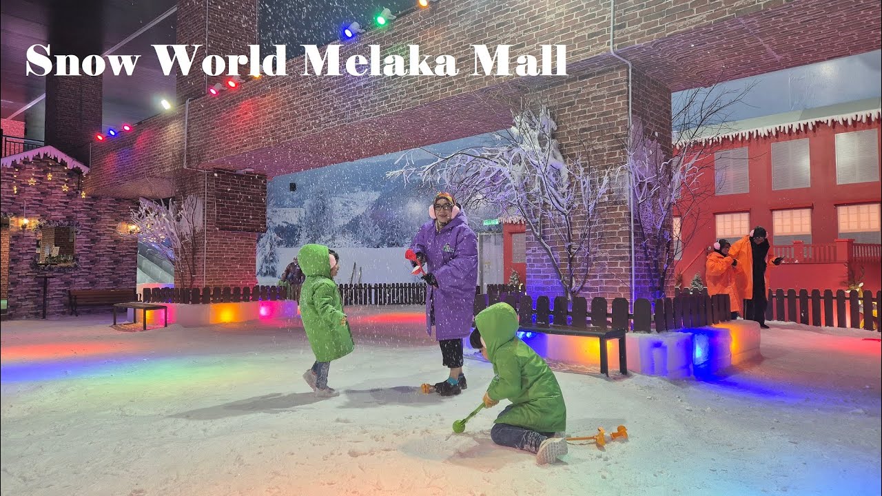 Snow World Melaka Mall #snowworld - YouTube